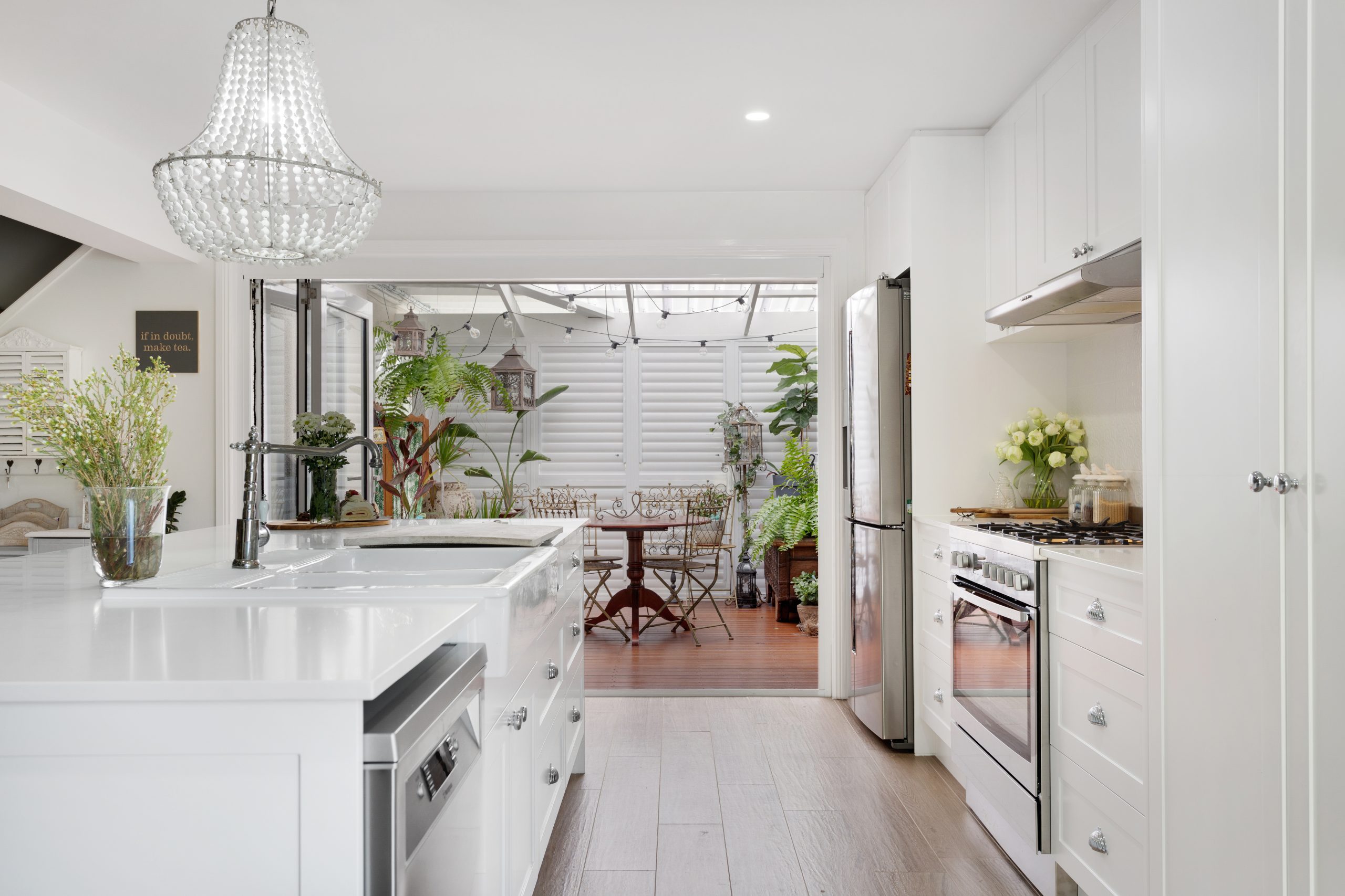 Do I need to install my kitchen floor before installing my waterfall ...